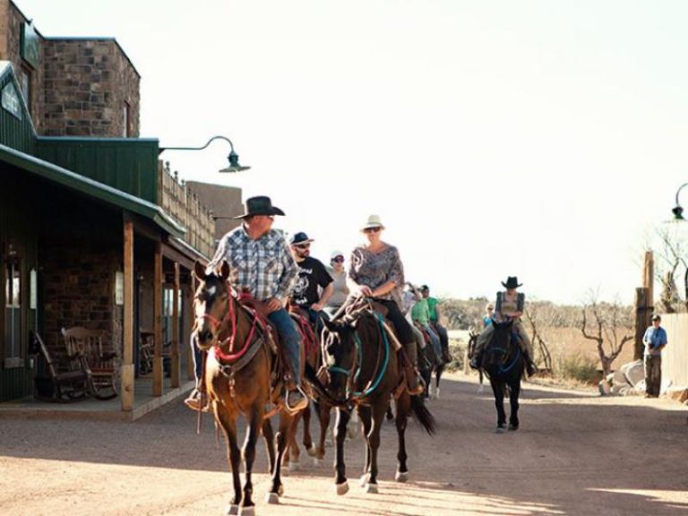 Arizona Dude & Guest Ranches ~ a curated list